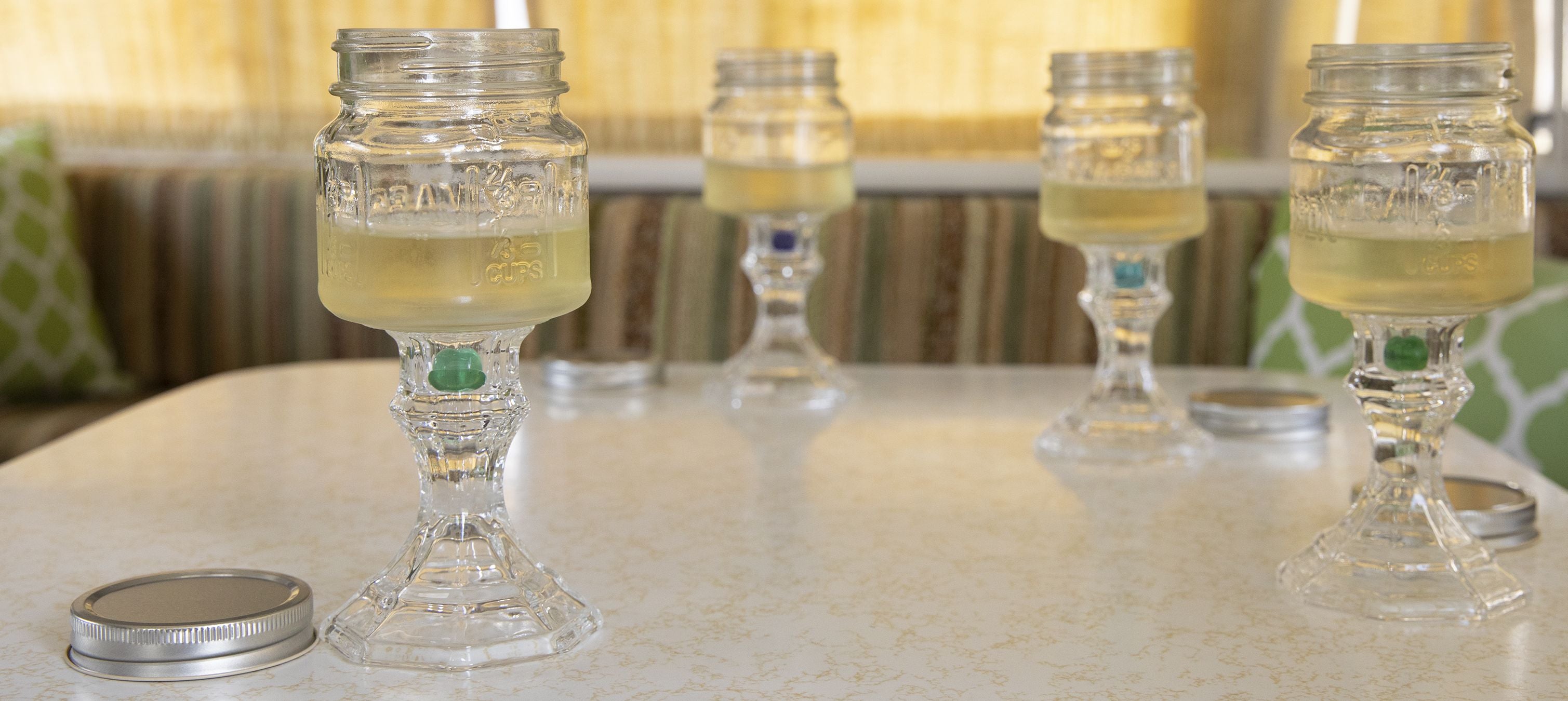 Redneck Wine glass, The Only Wine Glass with a Lid – Redneck Products